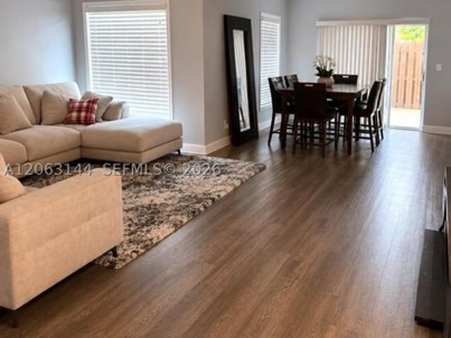 4771 Grapevine Way, Davie, FL 33331