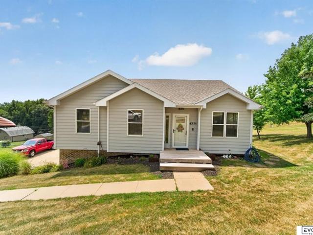4771 Trout Ln, Blair, NE 68008