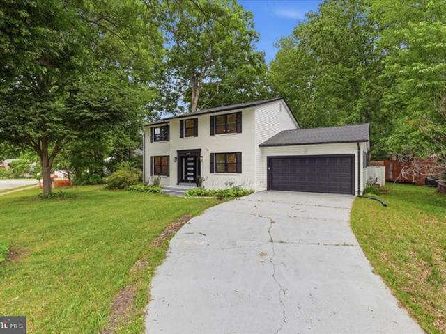 4773 Farndon Ct, Fairfax, VA 22032
