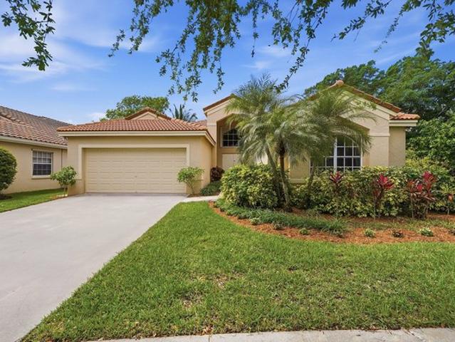 477 Cameron Dr, Weston, FL 33326
