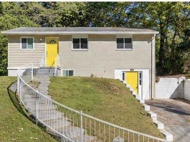477 Fairlane Cir NW, Atlanta, GA 30331