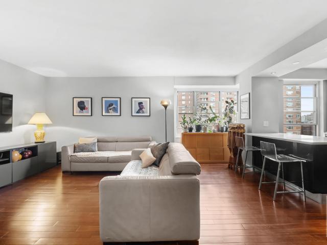 477 FDR Drive, New York, NY