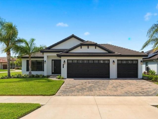 477 Lake Vista Dr, Auburndale, FL 33823