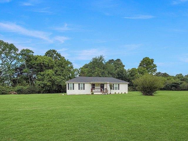 477 N FM 225, Douglass, TX 75943