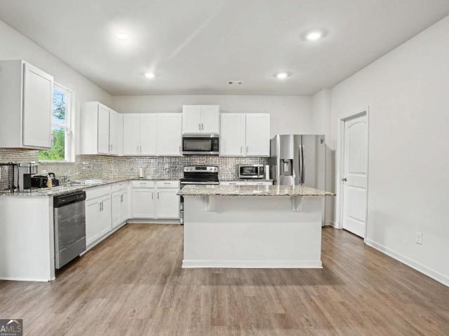 477 Starbuck Parkway
