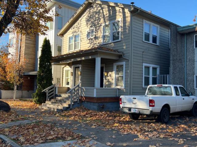 477 W 8th 4 plex