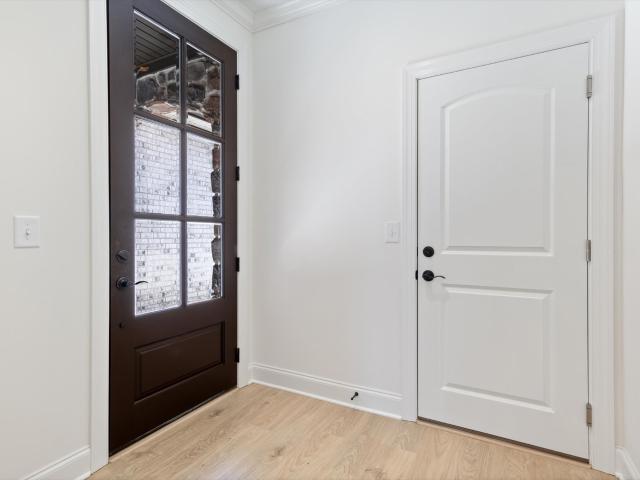 477 W Foxrun