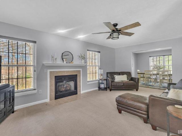 4784 N Boxwood Court