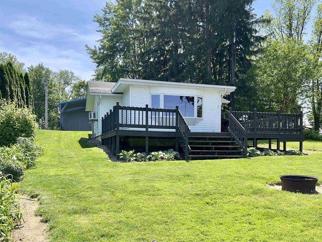 4784 E Shore Park Rd, Leesburg, IN 46538