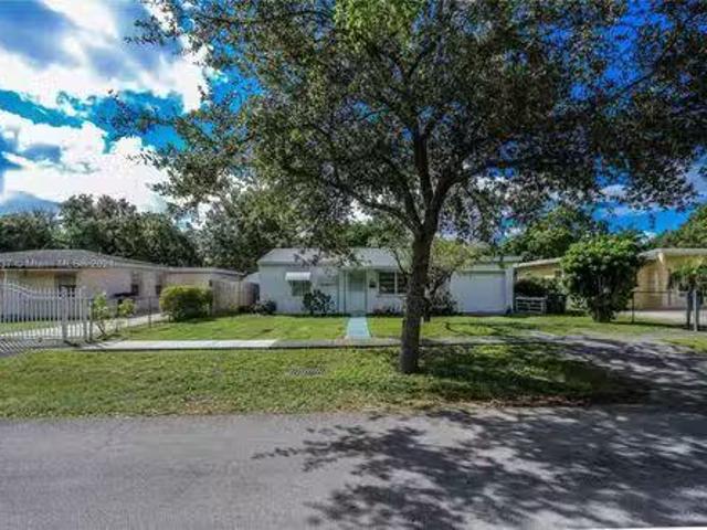 47869513 830 Nw 126th St