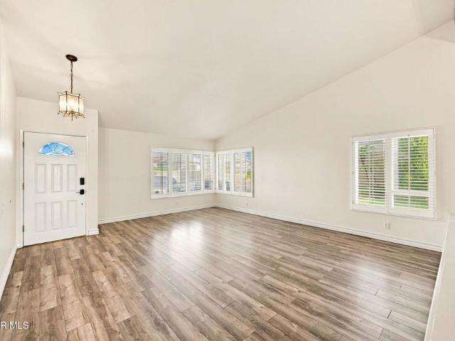 4787 N Buttercreek Road