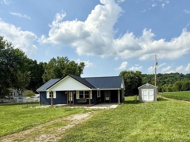 47880 Tornado Rd, Racine, OH 45771