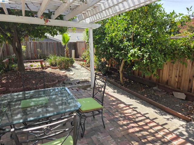 47807 Masters Ct