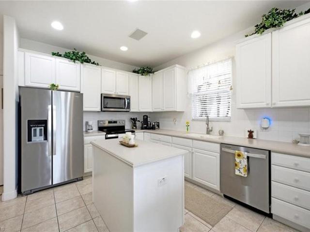 4780 Shinnecock Hills Ct Apt 101, Naples, FL 34112