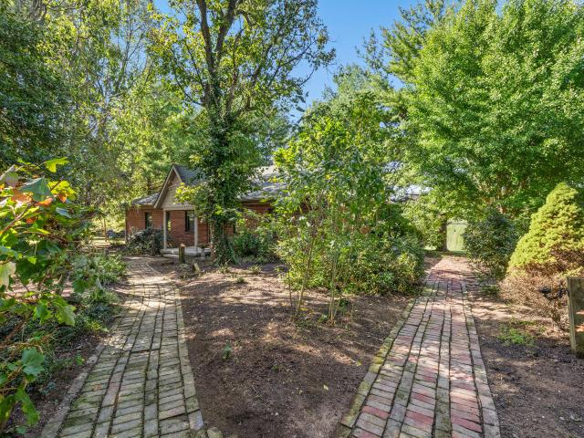 4781 Mount Horeb Pike