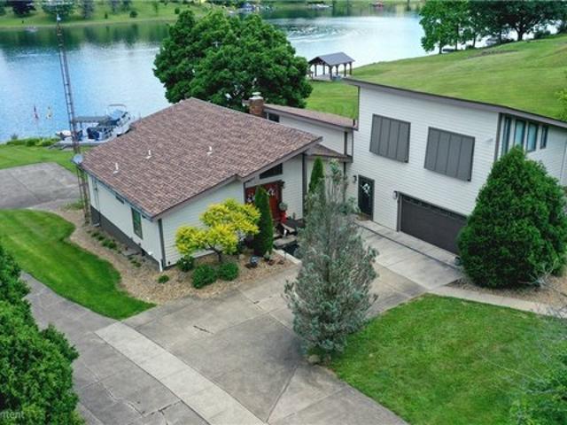 47829 Tomahawk Dr, Negley, OH 44441