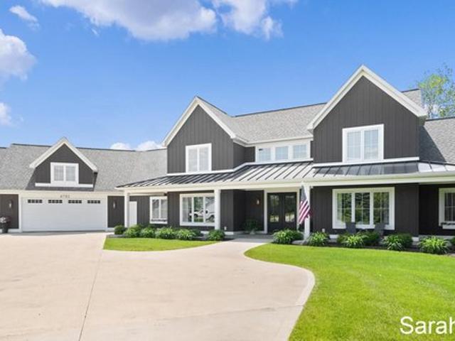 4782 4th St, Caledonia, MI 49316