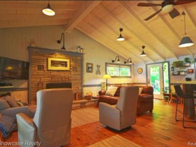 4783 Ellis Road