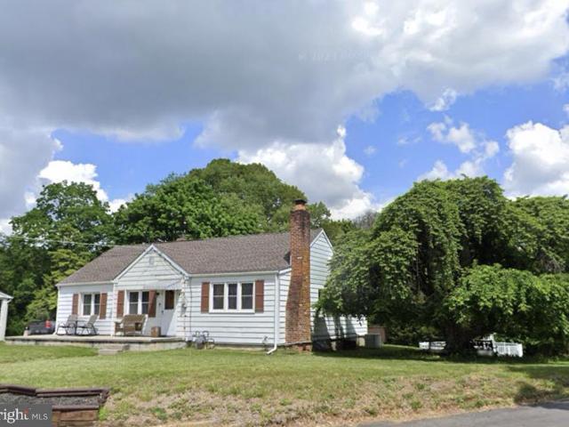 478 Center Street