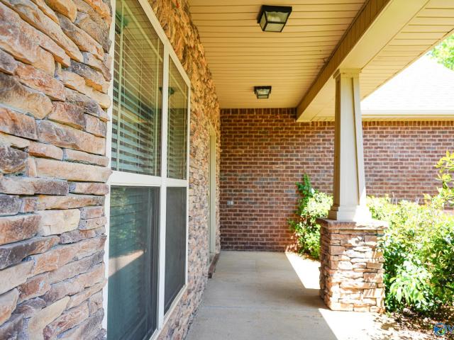 478 E Mossyleaf Drive
