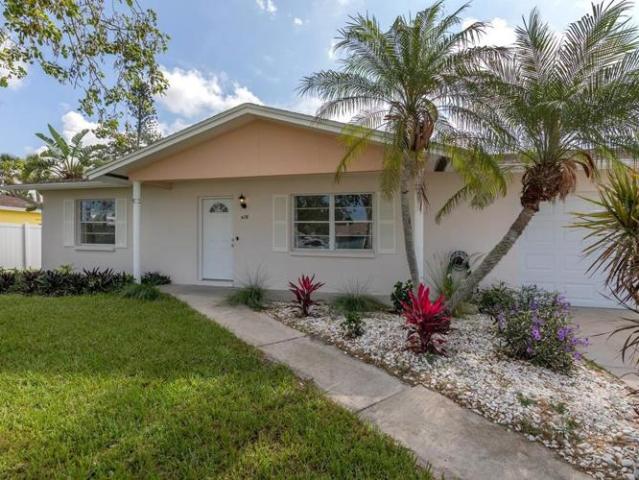478 Pineview Dr, Venice, FL 34293