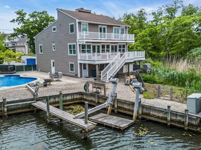 478 Princeton Ave, Brick, NJ 08724