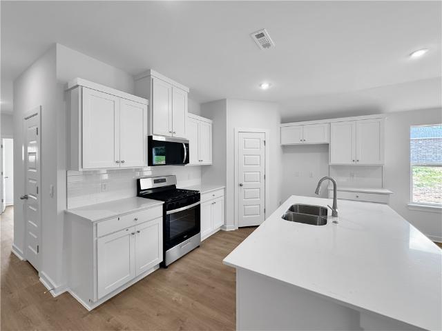4794 W Folsom Street