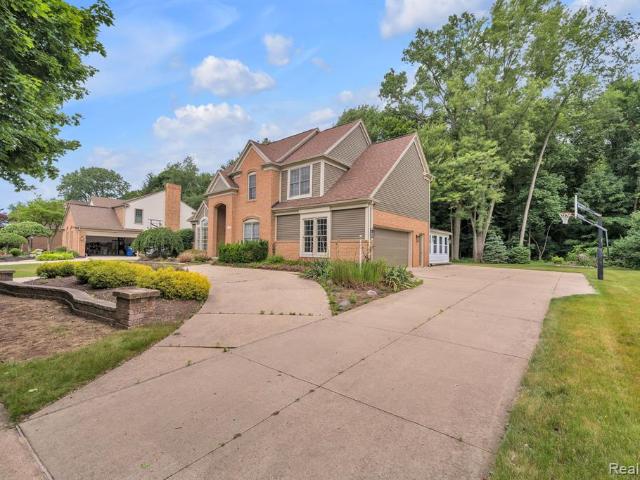 47974 Deer Trail Drive