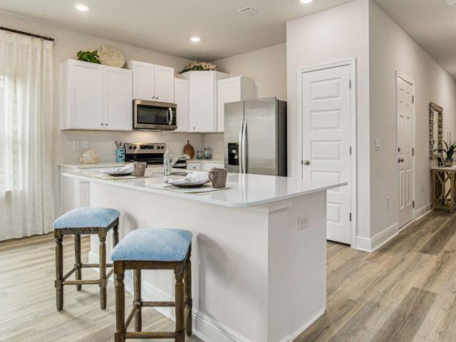 4799 Spruce Point Dr, Gulf Breeze, FL 32563 | MLS #1000