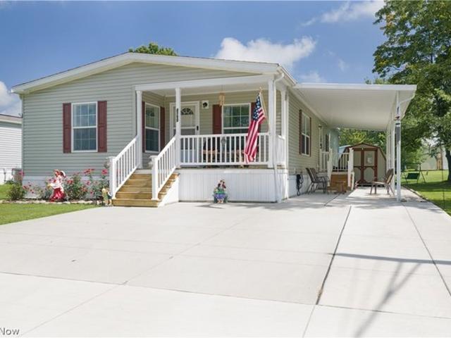 4790 Scenic Dr, Ravenna, OH 44266