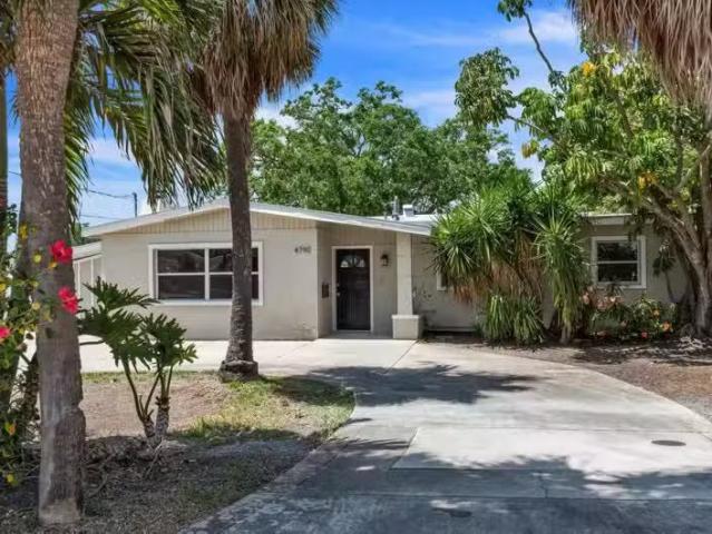 4790 Shore Acres Blvd NE, Saint Petersburg, FL 33703 MLS TB8.