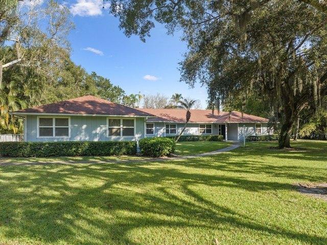 4790 16th St, Vero Beach, FL 32966