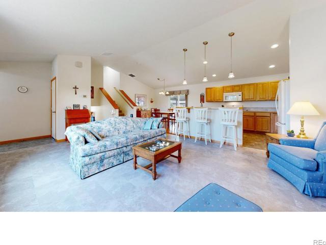 479 E 27th Street