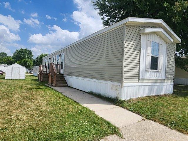 479 Harrison Dr, Davison, MI 48423