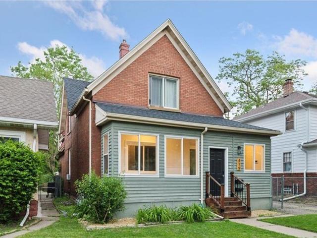 479 Michigan St, Saint Paul, MN 55102