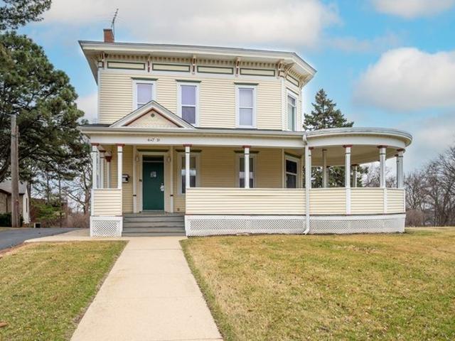 479 N Lake St, Aurora, IL 60506