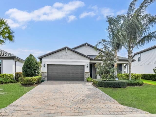 479 SE Vallarta Dr, Port St. Lucie, FL 34984 | MLS #R11165