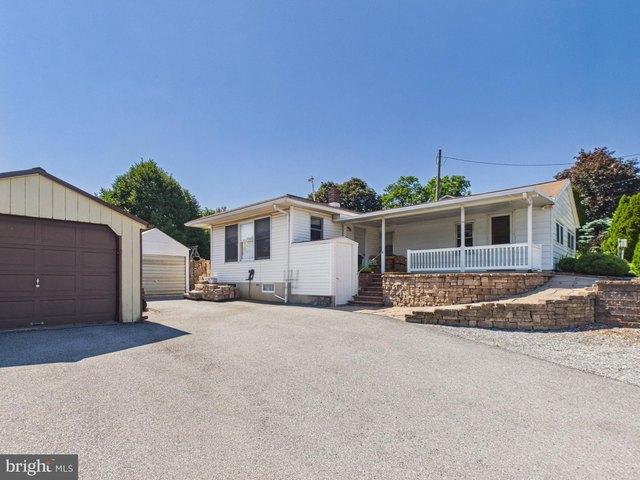 479 Spring Grove Rd, East Earl, PA 17519