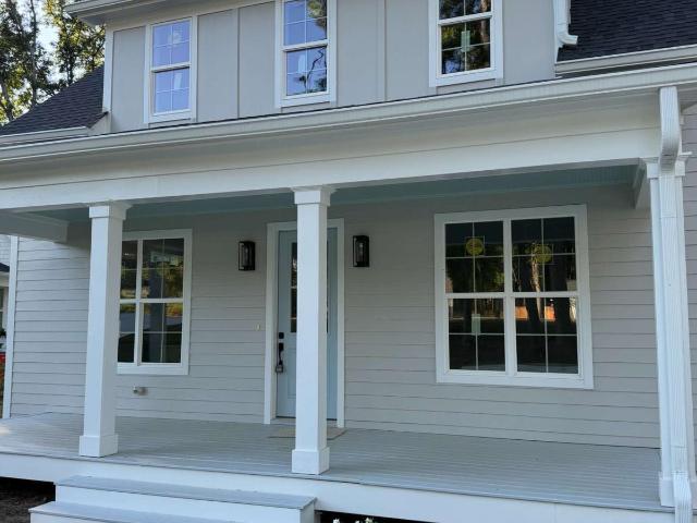 479 West Avenue