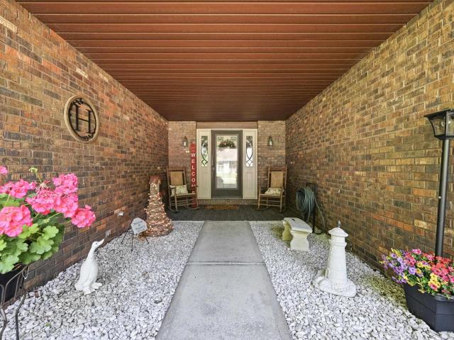 4804 N Camelot Drive