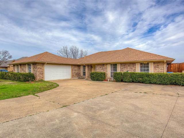 4804 Edgewater Drive