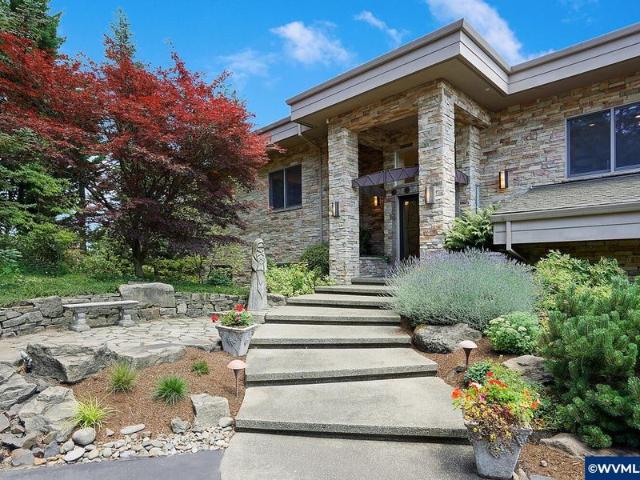 4805 Eola Dr NW, Salem, OR