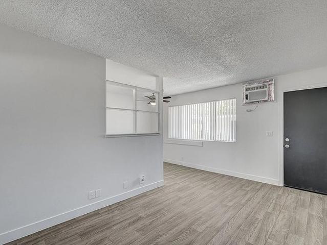 4805 Heidi St, Las Vegas, NV 89119