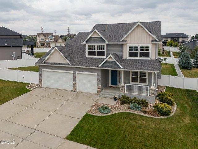 4805 Kites Ln, Bismarck, ND 58503