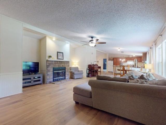 4805 Love Branch Rd
