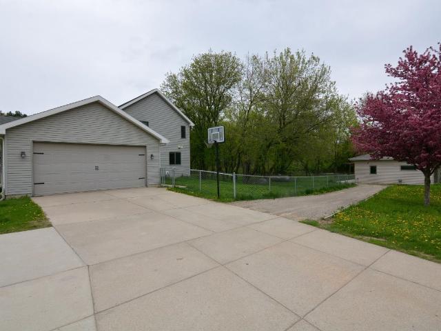 4805 Schneider Drive