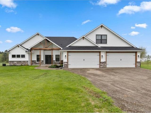 48063 Autumn Ct, Stanchfield, MN 55080