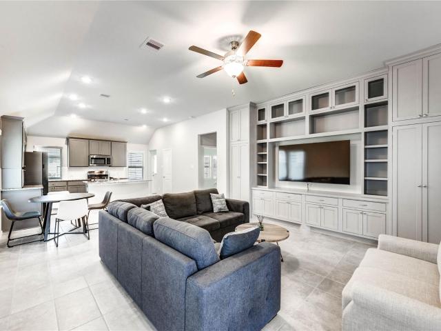 4806 Cedar Butte Lane