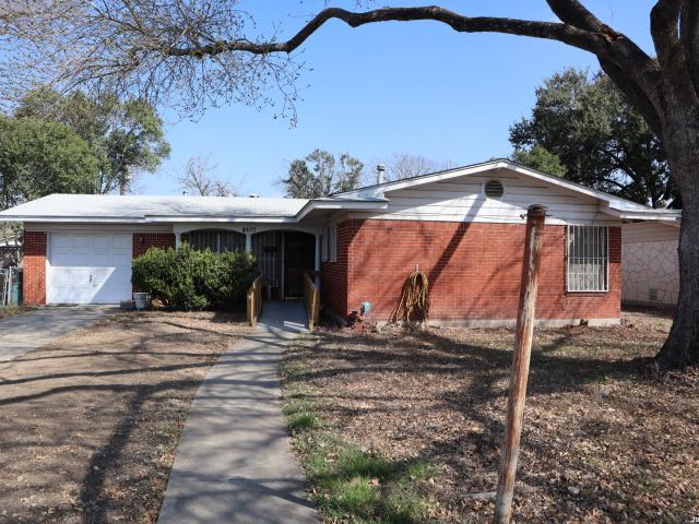 4807 Lakewood Dr, San Antonio, TX 78220 | MLS #1944 | Compass