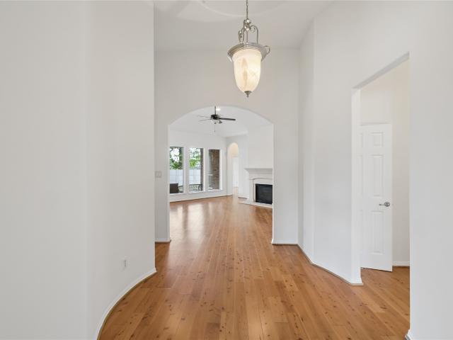 4807 Wellington Way, Houston, TX 77069 | MLS #32211 | Compass